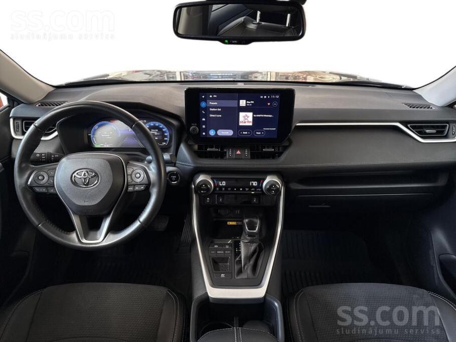 Pelēks Toyota RAV4 2024 Rīga, ar dzinēja tilpumu 2.50 L un nobraukumu 65 tūkst. km par 35990 €, foto 9 vietnē AUTOMOTO.COM.LV