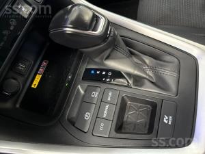 Pelēks Toyota RAV4 2024 Rīga, ar dzinēja tilpumu 2.50 L un nobraukumu 65 tūkst. km par 35990 €, foto 16 vietnē AUTOMOTO.COM.LV