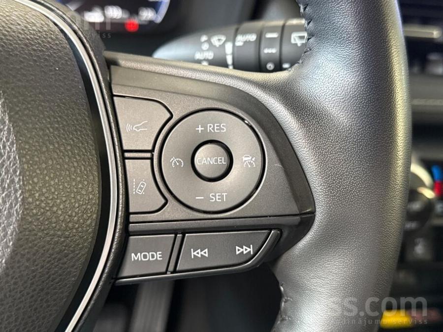Pelēks Toyota RAV4 2024 Rīga, ar dzinēja tilpumu 2.50 L un nobraukumu 65 tūkst. km par 35990 €, foto 19 vietnē AUTOMOTO.COM.LV