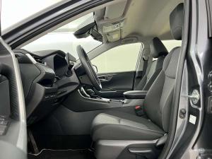 Pelēks Toyota RAV4 2024 Viļņa, ar dzinēja tilpumu 2.49 L un nobraukumu 33 tūkst. km par 38900 €, foto 12 vietnē AUTOMOTO.COM.LV