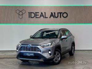 Pelēks Toyota RAV4 2024 Tallina, ar dzinēja tilpumu 2.50 L un nobraukumu 51 tūkst. km par 34990 €, foto  vietnē AUTOMOTO.COM.LV