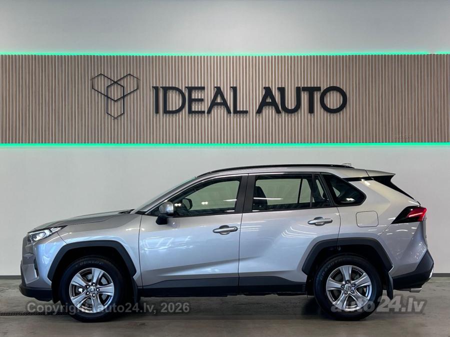 Grey Toyota RAV4 2024 in Tallinn, with an engine capacity of 2.50 L and mileage of 51 thousand km for 34990 €, photo 3 on AUTOMOTO.COM.LV