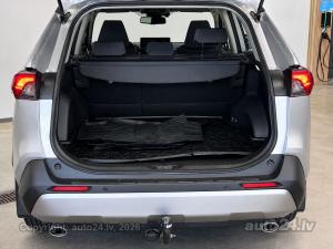 Grey Toyota RAV4 2024 in Tallinn, with an engine capacity of 2.50 L and mileage of 51 thousand km for 34990 €, photo 15 on AUTOMOTO.COM.LV