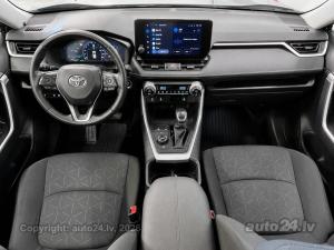 Pelēks Toyota RAV4 2024 Tallina, ar dzinēja tilpumu 2.50 L un nobraukumu 39 tūkst. km par 34990 €, foto 9 vietnē AUTOMOTO.COM.LV