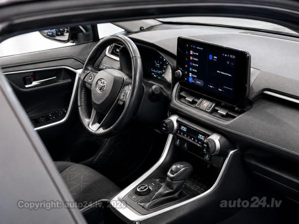 Pelēks Toyota RAV4 2024 Tallina, ar dzinēja tilpumu 2.50 L un nobraukumu 39 tūkst. km par 34990 €, foto 11 vietnē AUTOMOTO.COM.LV