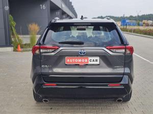 Pelēks Toyota RAV4 2024 Viļņa, ar dzinēja tilpumu 2.49 L un nobraukumu 6 tūkst. km par 33500 €, foto 7 vietnē AUTOMOTO.COM.LV