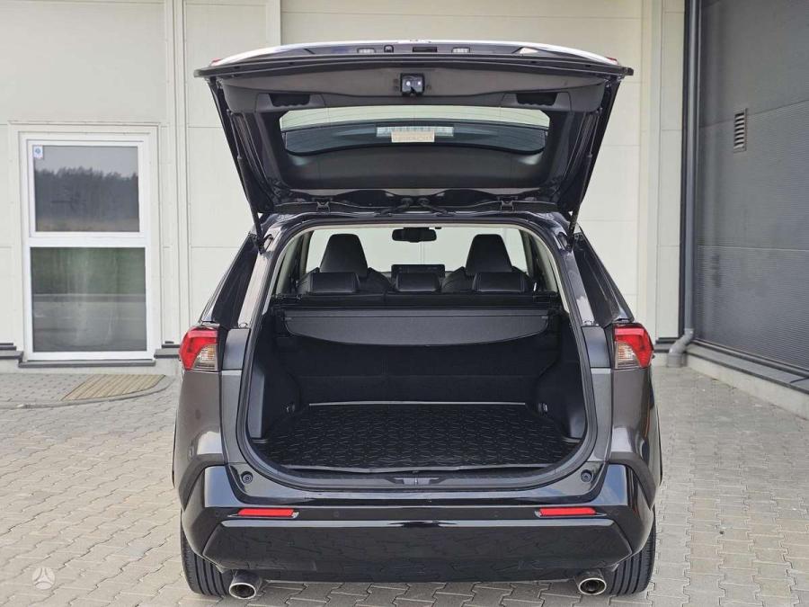 Pelēks Toyota RAV4 2024 Viļņa, ar dzinēja tilpumu 2.49 L un nobraukumu 6 tūkst. km par 33500 €, foto 13 vietnē AUTOMOTO.COM.LV