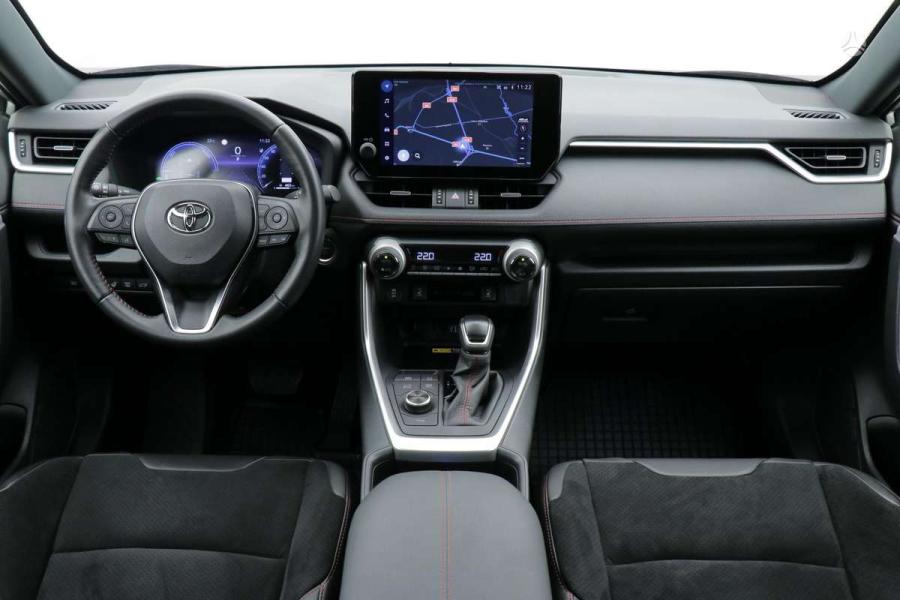 Grey Toyota RAV4 2024 in Vilnius, with an engine capacity of 2.49 L and mileage of 29 thousand km for 42900 €, photo 8 on AUTOMOTO.COM.LV