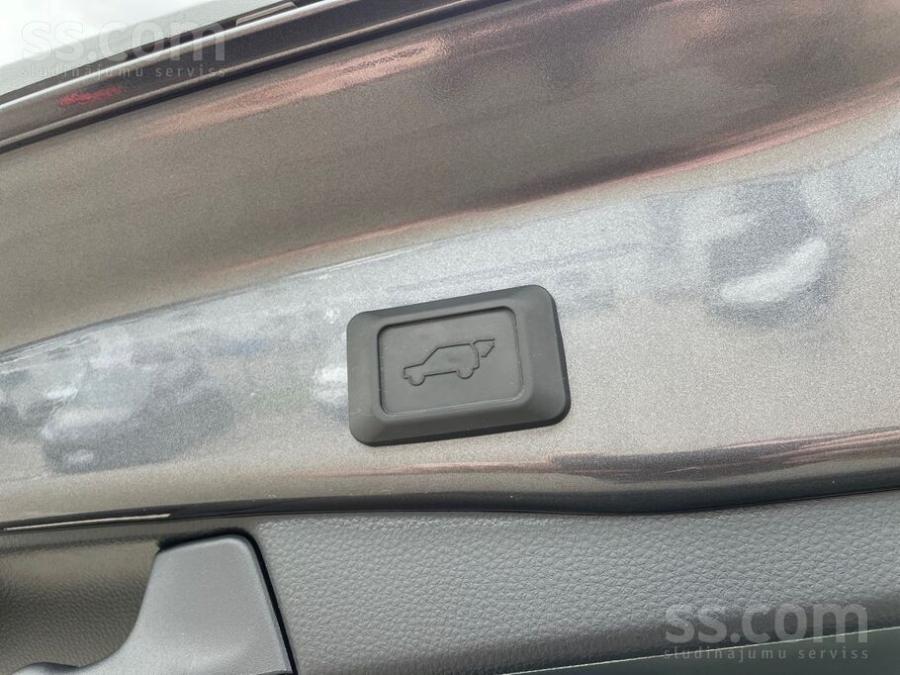 Pelēks Toyota RAV4 2024 Rīga, ar dzinēja tilpumu 2.50 L un nobraukumu 10 tūkst. km par 36590 €, foto 31 vietnē AUTOMOTO.COM.LV
