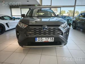 Pelēks Toyota RAV4 2024 Rīga, ar dzinēja tilpumu 2.50 L un nobraukumu 51 tūkst. km par 32900 €, foto 6 vietnē AUTOMOTO.COM.LV