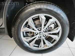 Pelēks Toyota RAV4 2024 Rīga, ar dzinēja tilpumu 2.50 L un nobraukumu 51 tūkst. km par 32900 €, foto 9 vietnē AUTOMOTO.COM.LV