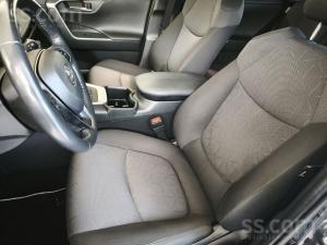 Pelēks Toyota RAV4 2024 Rīga, ar dzinēja tilpumu 2.50 L un nobraukumu 51 tūkst. km par 32900 €, foto 13 vietnē AUTOMOTO.COM.LV