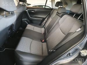 Pelēks Toyota RAV4 2024 Rīga, ar dzinēja tilpumu 2.50 L un nobraukumu 51 tūkst. km par 32900 €, foto 15 vietnē AUTOMOTO.COM.LV