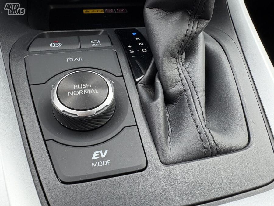 Pelēks Toyota RAV4 2024 Kauņa, ar dzinēja tilpumu 2.50 L un nobraukumu 35 tūkst. km par 32300 €, foto 18 vietnē AUTOMOTO.COM.LV