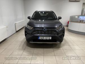Pelēks Toyota RAV4 2025 Kuresāre, ar dzinēja tilpumu 2.50 L un nobraukumu 430 tūkst. km par 38500 €, foto 2 vietnē AUTOMOTO.COM.LV
