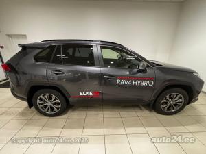 Pelēks Toyota RAV4 2025 Kuresāre, ar dzinēja tilpumu 2.50 L un nobraukumu 430 tūkst. km par 38500 €, foto 4 vietnē AUTOMOTO.COM.LV