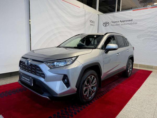 Pelēks Toyota RAV4 2025 Šauļi, ar dzinēja tilpumu 2.49 L un nobraukumu 15 tūkst. km par 35900 €, foto 1 vietnē AUTOMOTO.COM.LV