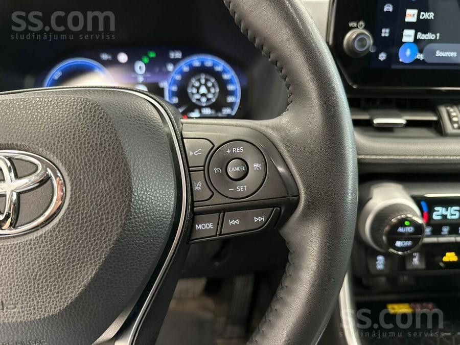 Pelēks Toyota RAV4 2025 Jēkabpils, ar dzinēja tilpumu 2.50 L un nobraukumu 21 tūkst. km par 35300 €, foto 12 vietnē AUTOMOTO.COM.LV
