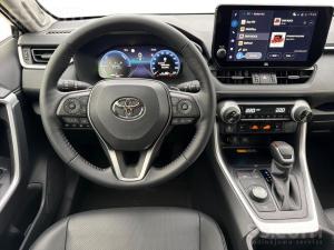 Grey Toyota RAV4 2025 in Riga, with an engine capacity of 2.50 L and mileage of 2 thousand km for 49990 €, photo 10 on AUTOMOTO.COM.LV