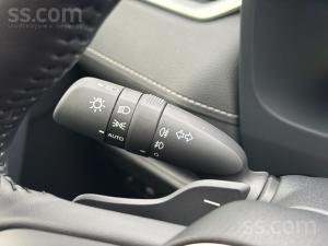 Grey Toyota RAV4 2025 in Riga, with an engine capacity of 2.50 L and mileage of 2 thousand km for 49990 €, photo 24 on AUTOMOTO.COM.LV