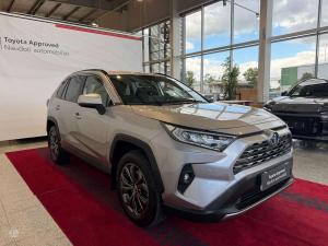 Pelēks Toyota RAV4 2025 Šauļi, ar dzinēja tilpumu 2.49 L un nobraukumu 17 tūkst. km par 38500 €, foto 3 vietnē AUTOMOTO.COM.LV