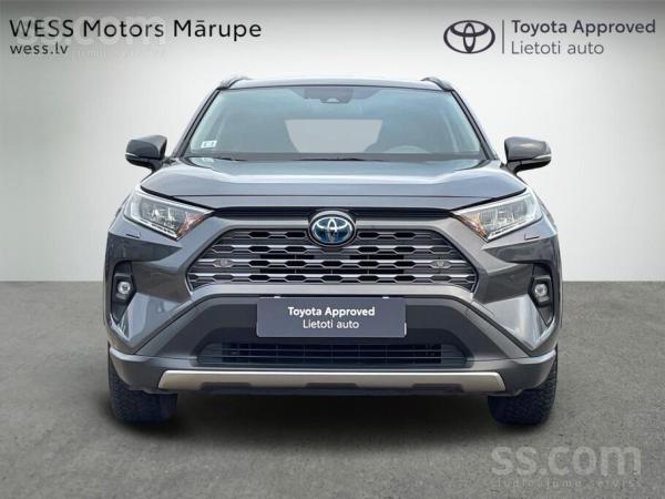 Grey Toyota RAV4 2025 in Riga, with an engine capacity of 2.50 L and mileage of 11 thousand km for 38990 €, photo 5 on AUTOMOTO.COM.LV
