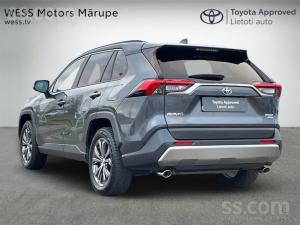Grey Toyota RAV4 2025 in Riga, with an engine capacity of 2.50 L and mileage of 11 thousand km for 38990 €, photo 18 on AUTOMOTO.COM.LV