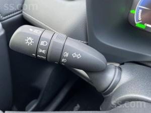 Grey Toyota RAV4 2025 in Riga, with an engine capacity of 2.50 L and mileage of 11 thousand km for 38990 €, photo 24 on AUTOMOTO.COM.LV