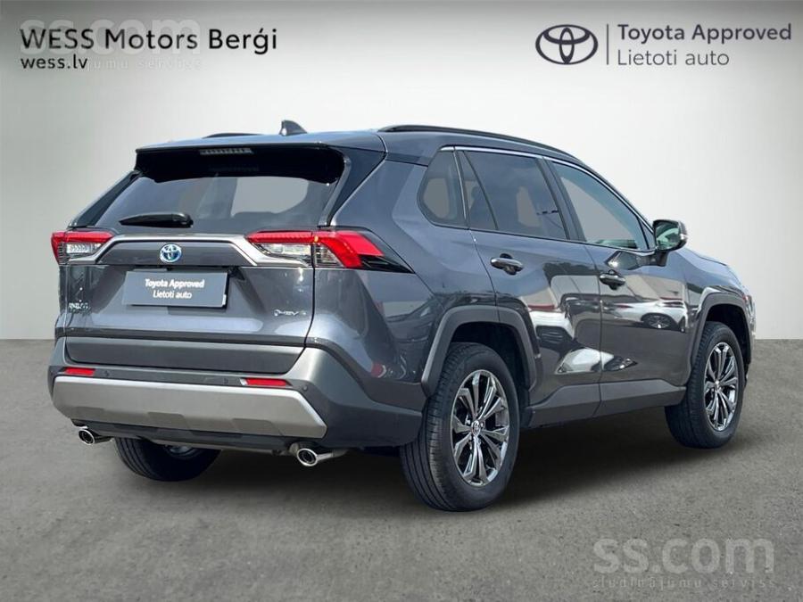 Pelēks Toyota RAV4 2025 Rīga, ar dzinēja tilpumu 2.50 L un nobraukumu 23 tūkst. km par 37990 €, foto 3 vietnē AUTOMOTO.COM.LV
