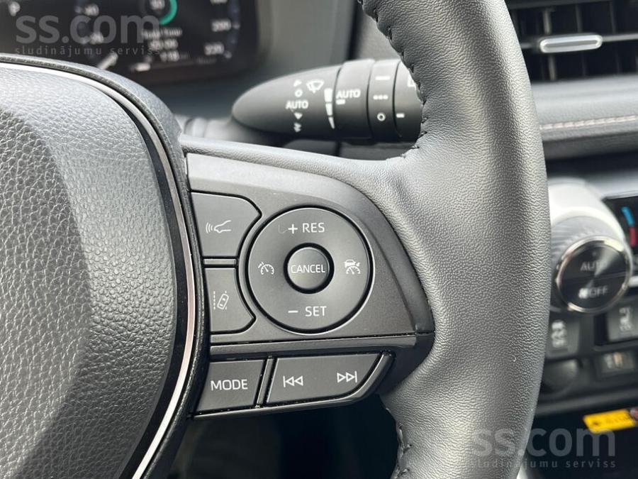 Pelēks Toyota RAV4 2025 Rīga, ar dzinēja tilpumu 2.50 L un nobraukumu 23 tūkst. km par 37990 €, foto 19 vietnē AUTOMOTO.COM.LV