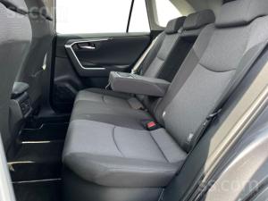 Pelēks Toyota RAV4 2025 Rīga, ar dzinēja tilpumu 2.50 L un nobraukumu 23 tūkst. km par 37990 €, foto 22 vietnē AUTOMOTO.COM.LV