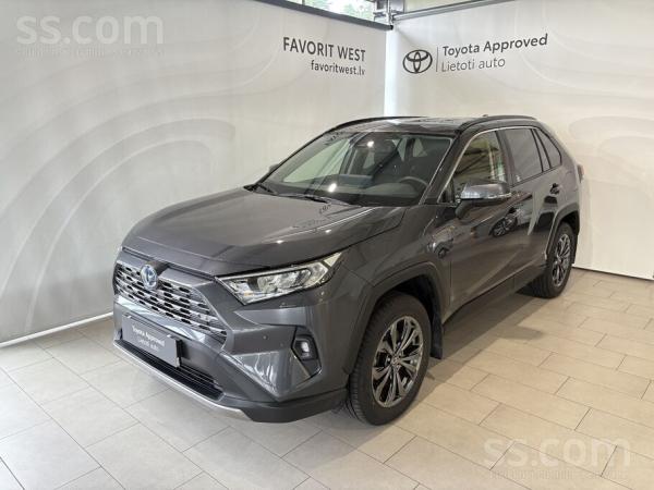 Grey Toyota RAV4 2025 in Ventspils, with an engine capacity of 2.50 L and mileage of 6 thousand km for 37800 €, photo 1 on AUTOMOTO.COM.LV