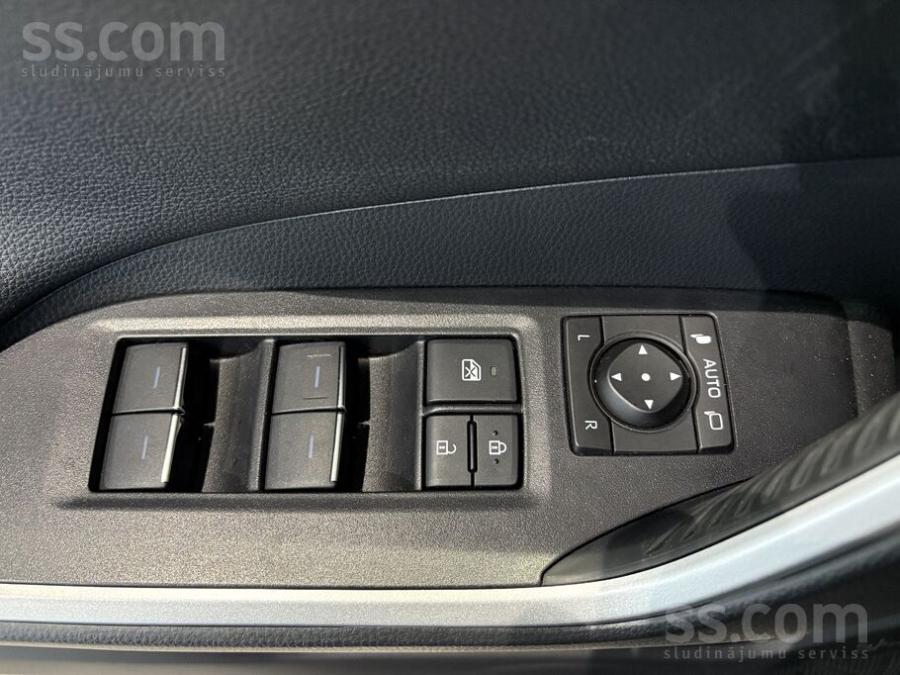 Pelēks Toyota RAV4 2025 Ventspils, ar dzinēja tilpumu 2.50 L un nobraukumu 6 tūkst. km par 37800 €, foto 11 vietnē AUTOMOTO.COM.LV