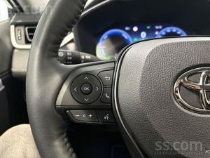 Pelēks Toyota RAV4 2025 Ventspils, ar dzinēja tilpumu 2.50 L un nobraukumu 6 tūkst. km par 37800 €, foto 13 vietnē AUTOMOTO.COM.LV