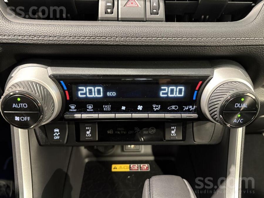 Pelēks Toyota RAV4 2025 Ventspils, ar dzinēja tilpumu 2.50 L un nobraukumu 6 tūkst. km par 37800 €, foto 16 vietnē AUTOMOTO.COM.LV