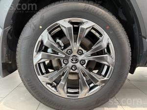 Pelēks Toyota RAV4 2025 Ventspils, ar dzinēja tilpumu 2.50 L un nobraukumu 6 tūkst. km par 37800 €, foto 27 vietnē AUTOMOTO.COM.LV