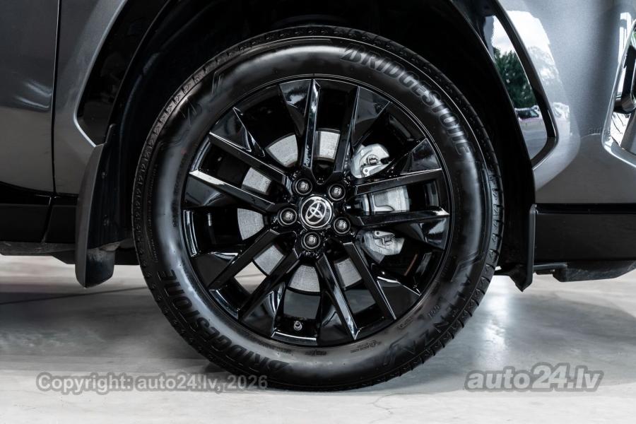 Pelēks Toyota RAV4 2025 Rīga, ar dzinēja tilpumu 2.50 L un nobraukumu 11 tūkst. km par 37990 €, foto 8 vietnē AUTOMOTO.COM.LV
