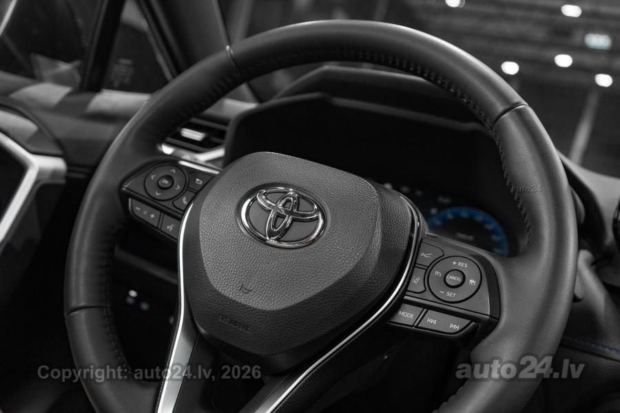 Pelēks Toyota RAV4 2025 Rīga, ar dzinēja tilpumu 2.50 L un nobraukumu 11 tūkst. km par 37990 €, foto 22 vietnē AUTOMOTO.COM.LV