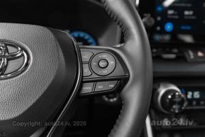 Pelēks Toyota RAV4 2025 Rīga, ar dzinēja tilpumu 2.50 L un nobraukumu 11 tūkst. km par 37990 €, foto 24 vietnē AUTOMOTO.COM.LV