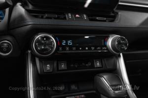 Pelēks Toyota RAV4 2025 Rīga, ar dzinēja tilpumu 2.50 L un nobraukumu 11 tūkst. km par 37990 €, foto 27 vietnē AUTOMOTO.COM.LV