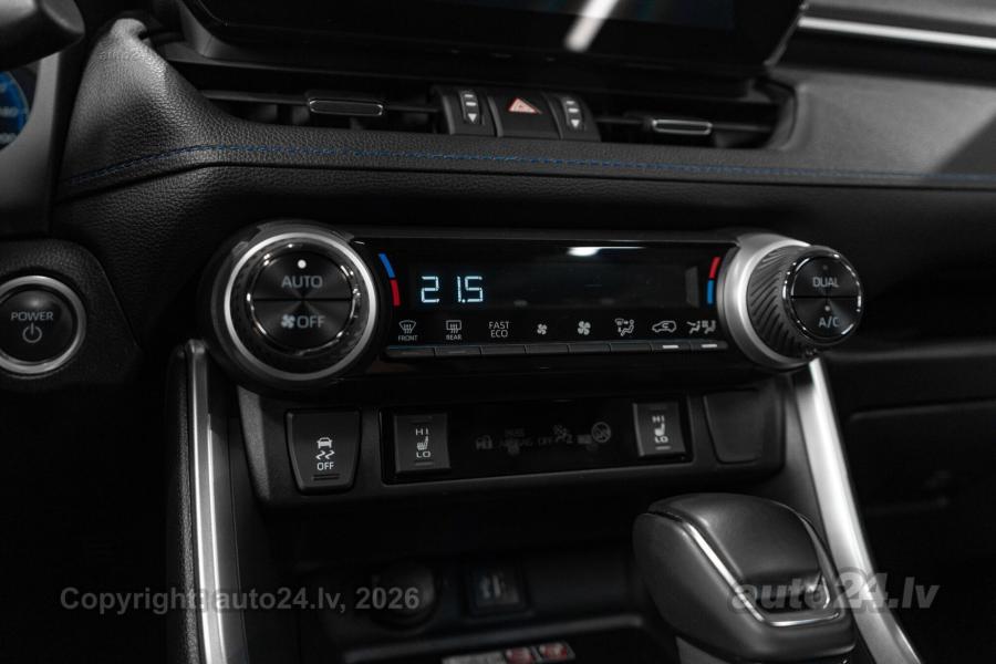 Pelēks Toyota RAV4 2025 Rīga, ar dzinēja tilpumu 2.50 L un nobraukumu 11 tūkst. km par 37990 €, foto 27 vietnē AUTOMOTO.COM.LV