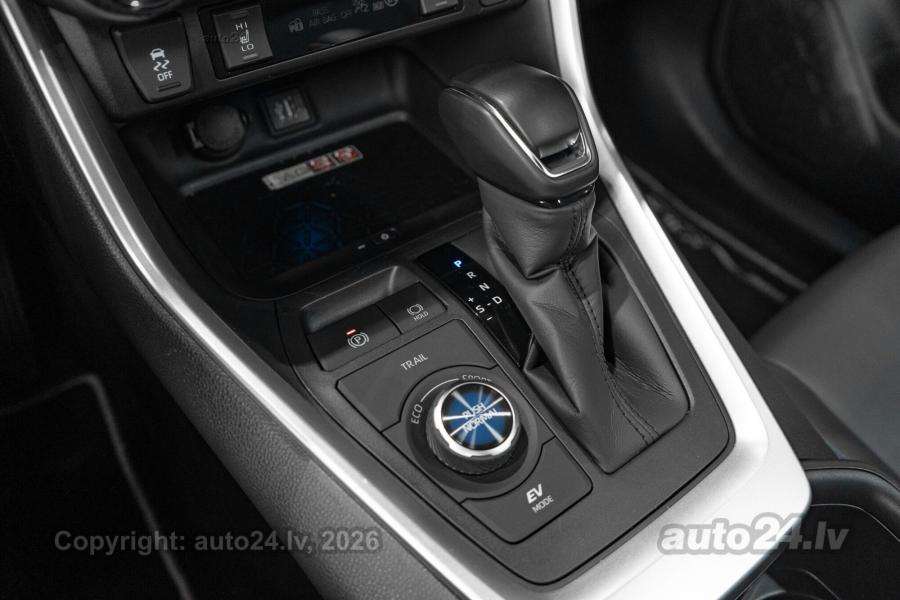 Pelēks Toyota RAV4 2025 Rīga, ar dzinēja tilpumu 2.50 L un nobraukumu 11 tūkst. km par 37990 €, foto 30 vietnē AUTOMOTO.COM.LV