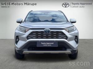 Grey Toyota RAV4 2025 in Riga, with an engine capacity of 2.50 L and mileage of 28 thousand km for 36990 €, photo 6 on AUTOMOTO.COM.LV