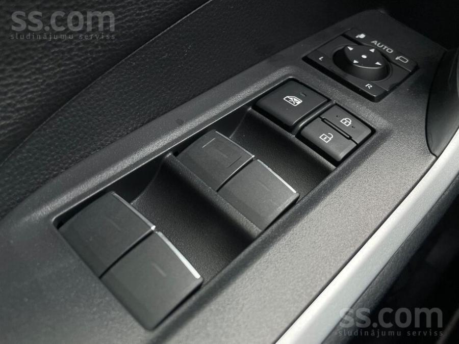 Grey Toyota RAV4 2025 in Riga, with an engine capacity of 2.50 L and mileage of 28 thousand km for 36990 €, photo 26 on AUTOMOTO.COM.LV