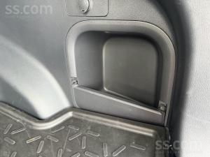 Pelēks Toyota RAV4 2025 Rīga, ar dzinēja tilpumu 2.50 L un nobraukumu 19 tūkst. km par 38800 €, foto 28 vietnē AUTOMOTO.COM.LV