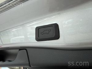 Pelēks Toyota RAV4 2025 Rīga, ar dzinēja tilpumu 2.50 L un nobraukumu 19 tūkst. km par 38800 €, foto 29 vietnē AUTOMOTO.COM.LV