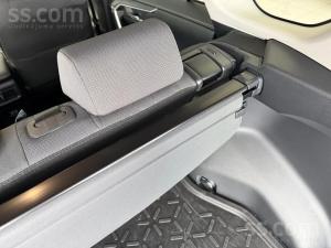 Pelēks Toyota RAV4 2025 Rīga, ar dzinēja tilpumu 2.50 L un nobraukumu 19 tūkst. km par 38800 €, foto 31 vietnē AUTOMOTO.COM.LV