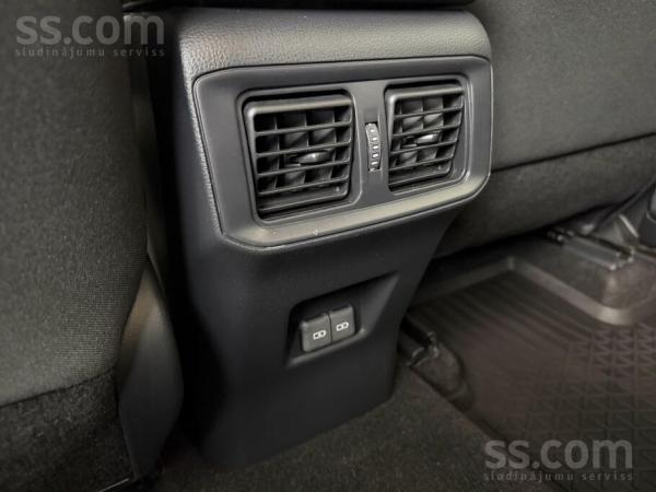 Grey Toyota RAV4 2025 in Riga, with an engine capacity of 2.50 L and mileage of 19 thousand km for 38800 €, photo 11 on AUTOMOTO.COM.LV