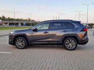 Pelēks Toyota RAV4 2025 Kauņa, ar dzinēja tilpumu 2.49 L un nobraukumu 23 tūkst. km par 35000 €, foto 12 vietnē AUTOMOTO.COM.LV
