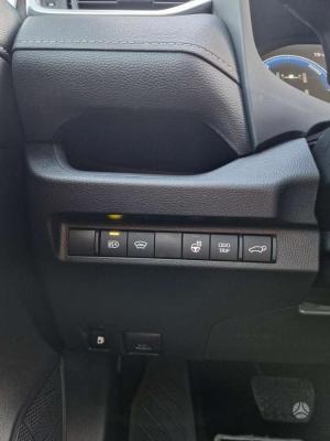 Pelēks Toyota RAV4 2025 Kauņa, ar dzinēja tilpumu 2.49 L un nobraukumu 23 tūkst. km par 35000 €, foto 34 vietnē AUTOMOTO.COM.LV